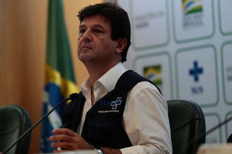 Mandetta ganha apoio de núcleo duro do Ministério da Saúde