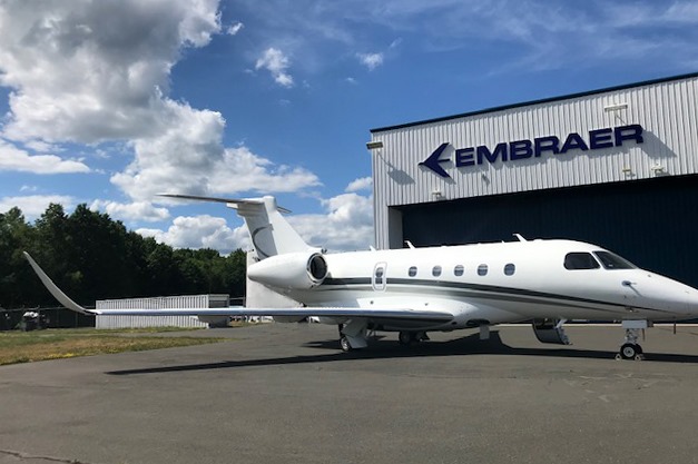 O que acontece com as ações da Embraer (EMBR3)?